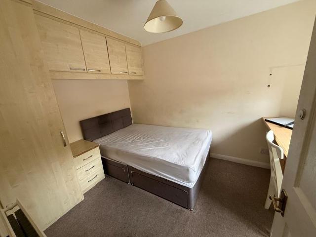 1 bedroom house to rent