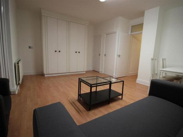 1 bedroom house to rent