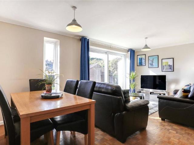 1 bedroom house to rent