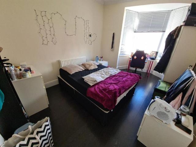 1 bedroom house to rent