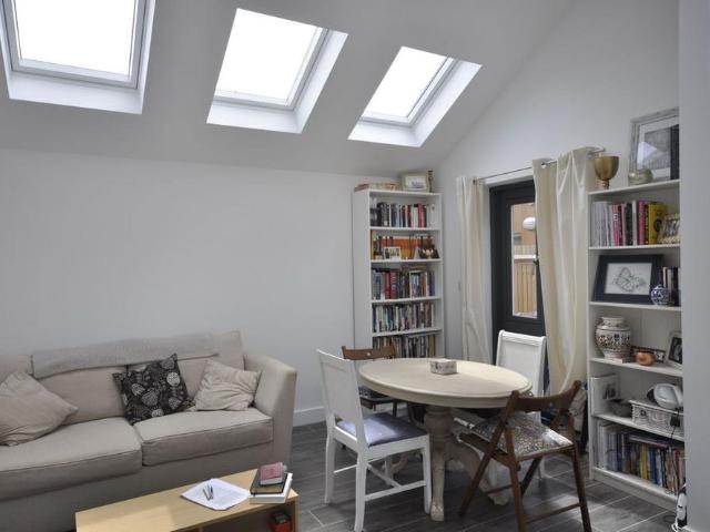 1 bedroom house to rent