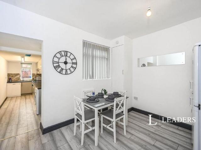 1 bedroom house to rent