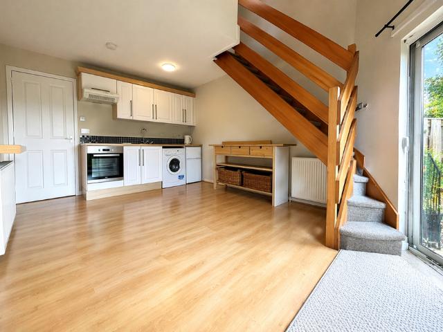 1 bedroom house to rent