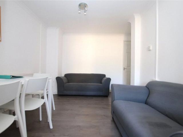1 bedroom house to rent