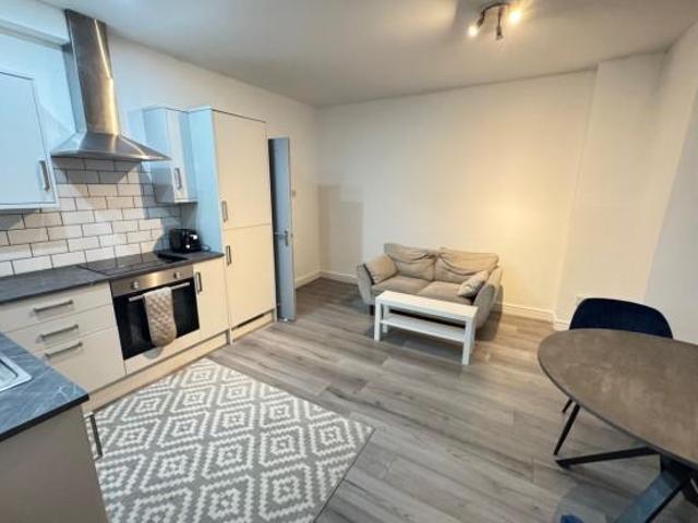1 bedroom house to rent