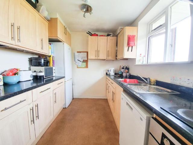 1 bedroom house to rent
