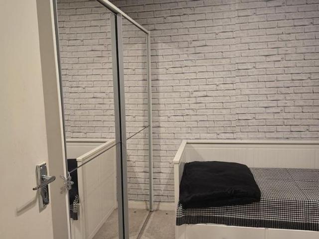 1 bedroom house to rent