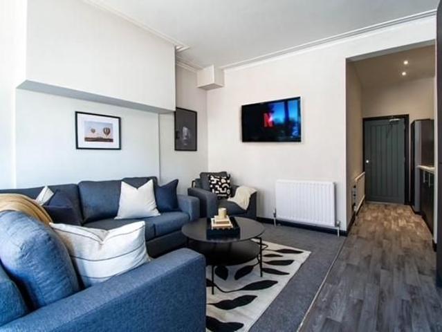 1 bedroom house to rent