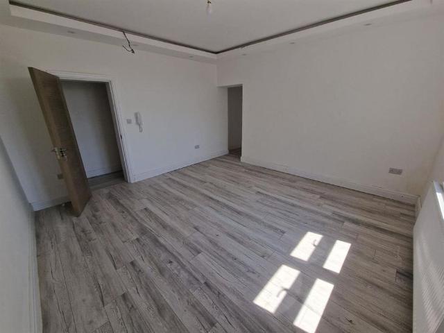 1 bedroom house to rent