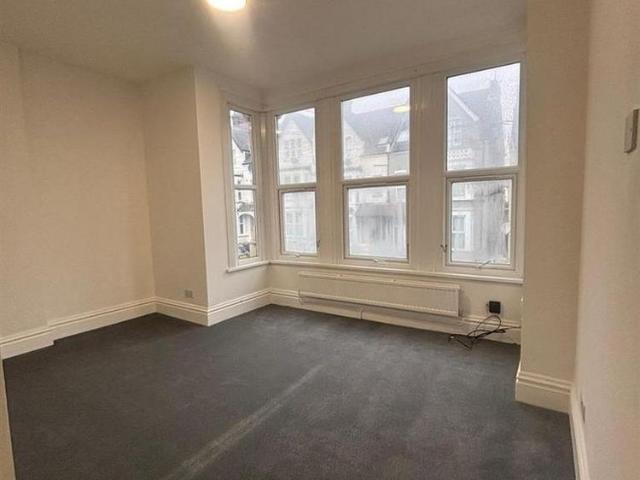 1 bedroom house to rent