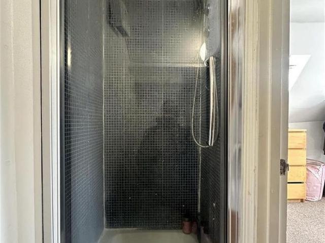1 bedroom house to rent