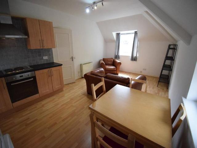 1 bedroom house to rent