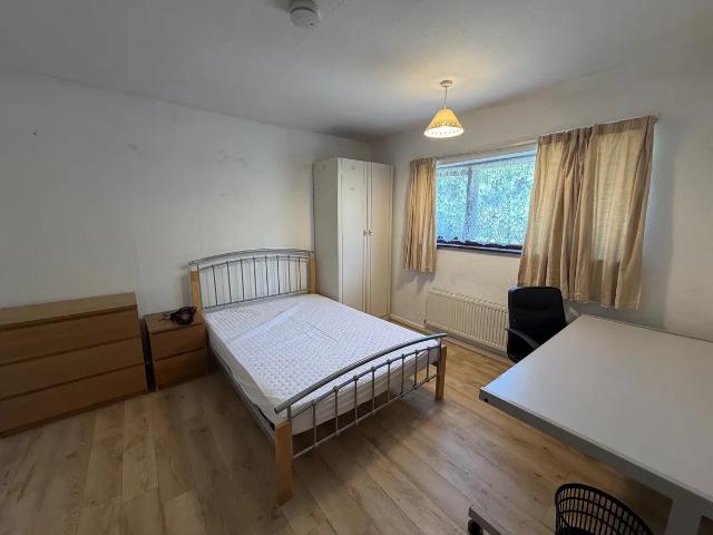 1 bedroom house to rent