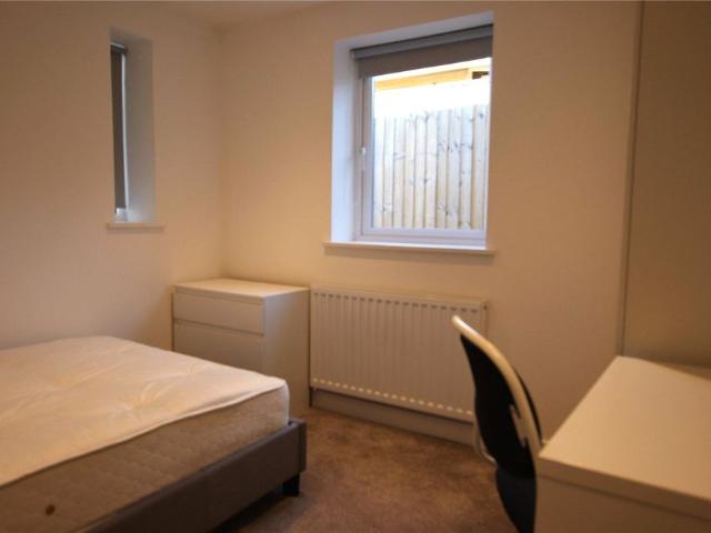 1 bedroom house to rent