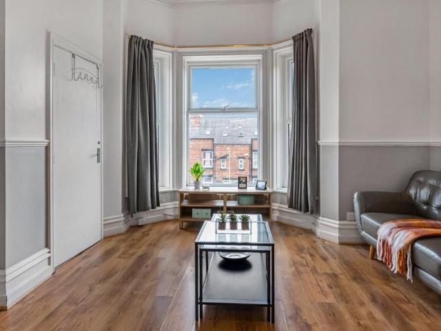 1 bedroom house to rent