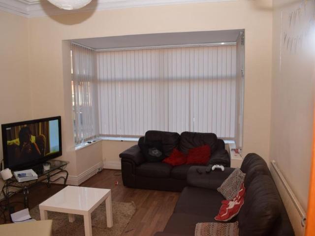1 bedroom house to rent