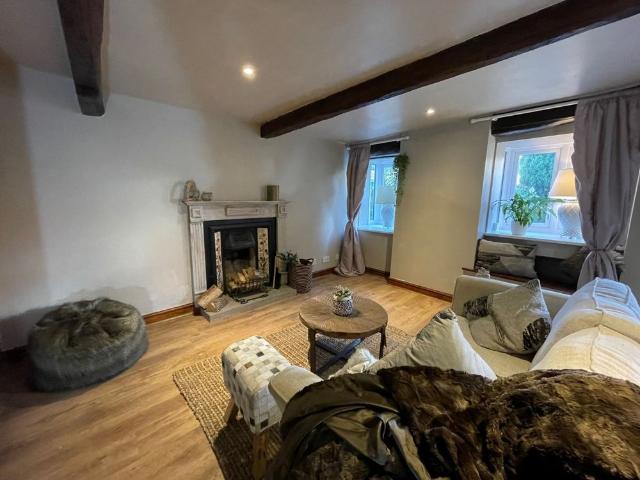 1 bedroom house to rent