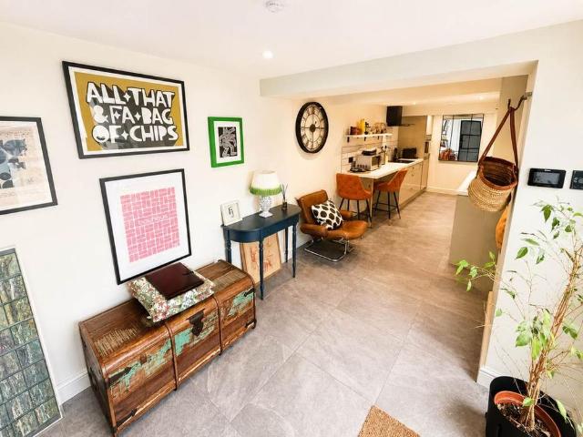 1 bedroom house to rent