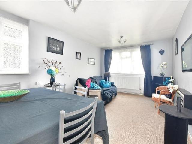 1 bedroom house to rent