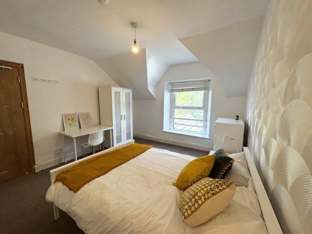 1 bedroom house to rent