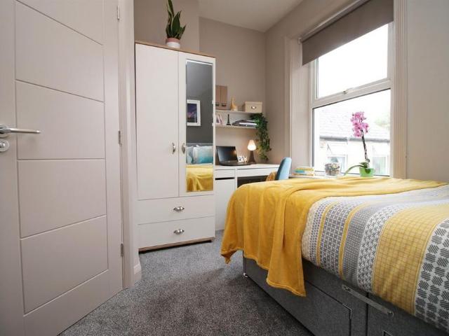 1 bedroom house to rent