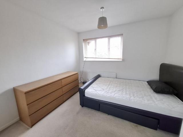 1 bedroom house to rent