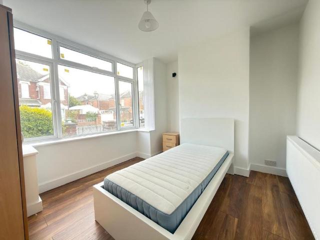 1 bedroom house to rent