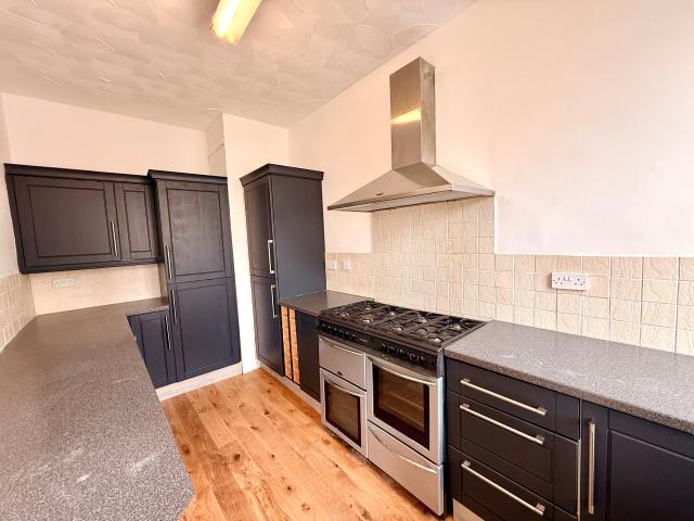 1 bedroom house to rent