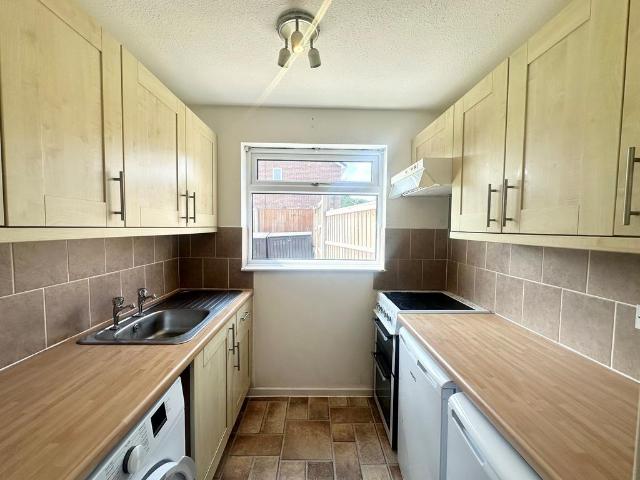 1 bedroom house to rent