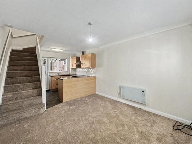 1 bedroom house to rent