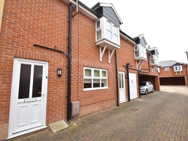 1 bedroom house to rent