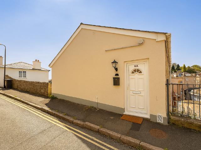 1 bedroom house to rent