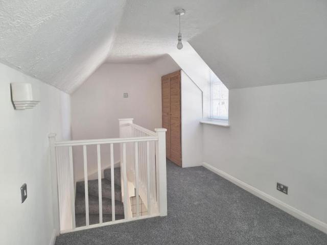 1 bedroom house to rent
