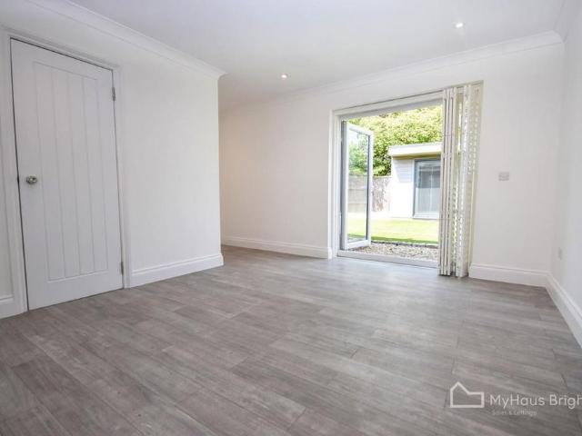 1 bedroom house to rent
