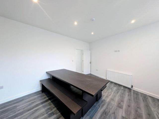 1 bedroom house to rent