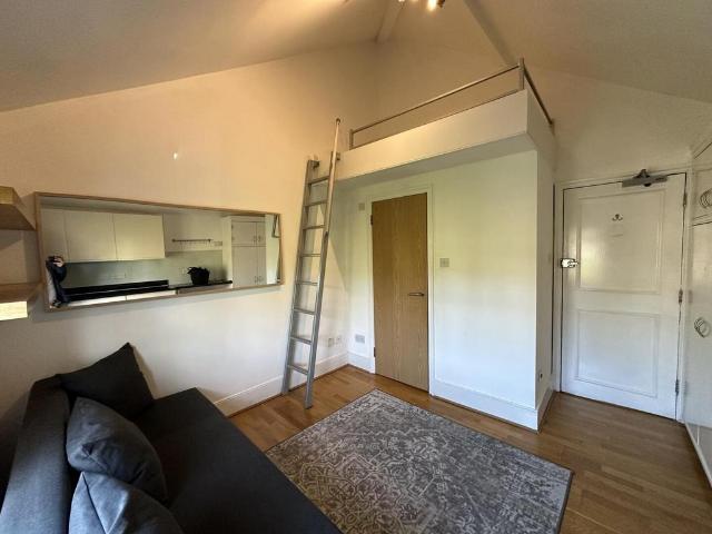 1 bedroom house to rent
