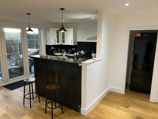 1 bedroom house to rent