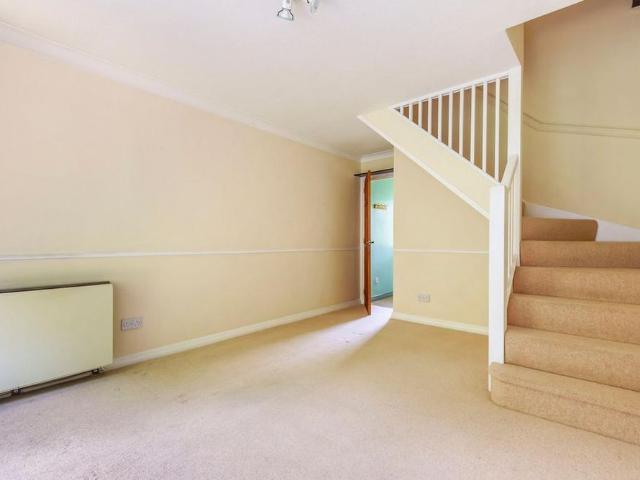 1 bedroom house to rent