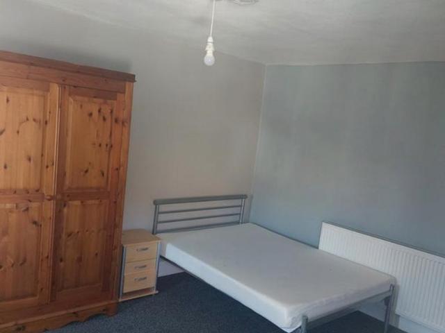 1 bedroom house to rent