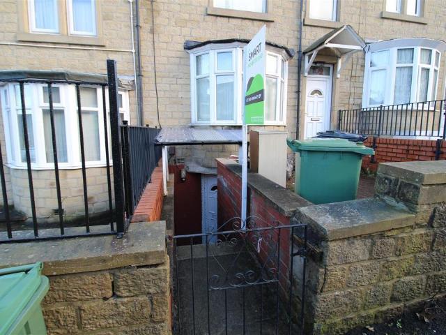 1 bedroom house to rent