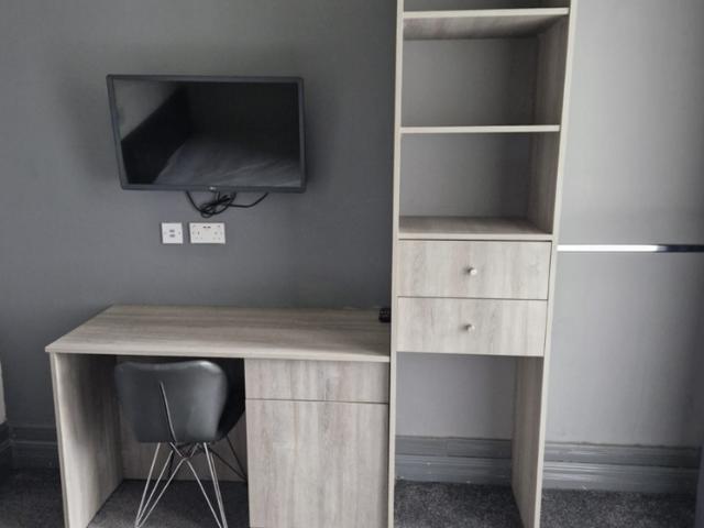1 bedroom house to rent