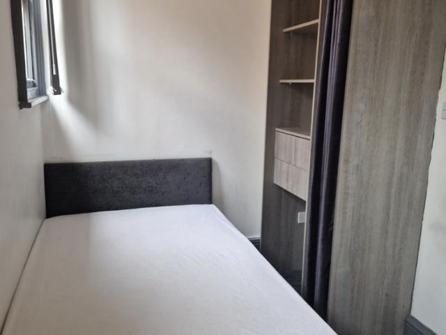 1 bedroom house to rent