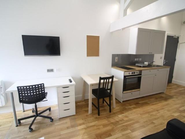 1 bedroom house to rent