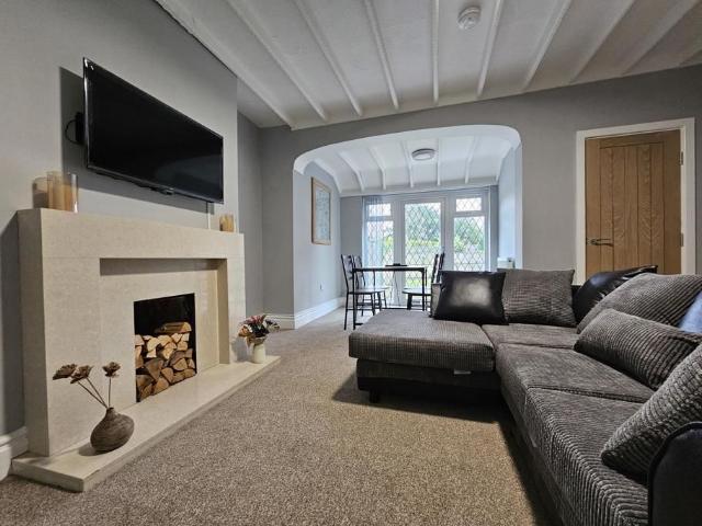 1 bedroom house to rent