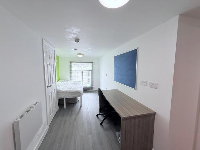 1 bedroom house to rent
