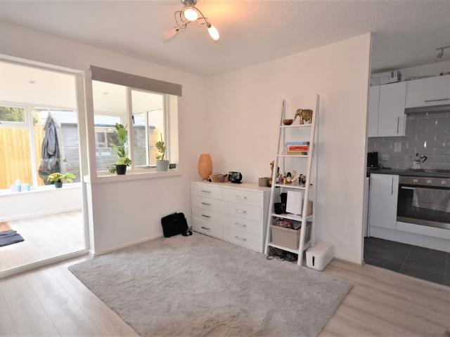 1 bedroom house to rent