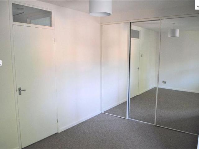 1 bedroom house to rent