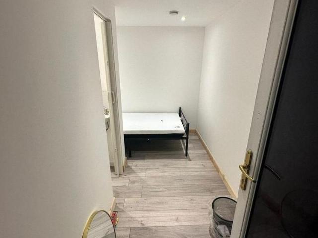 1 bedroom house to rent