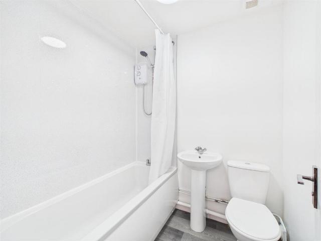 1 bedroom house to rent