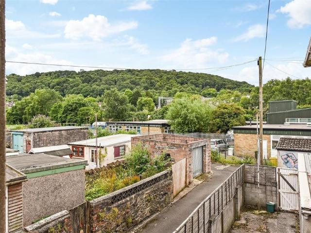 1 bedroom house to rent